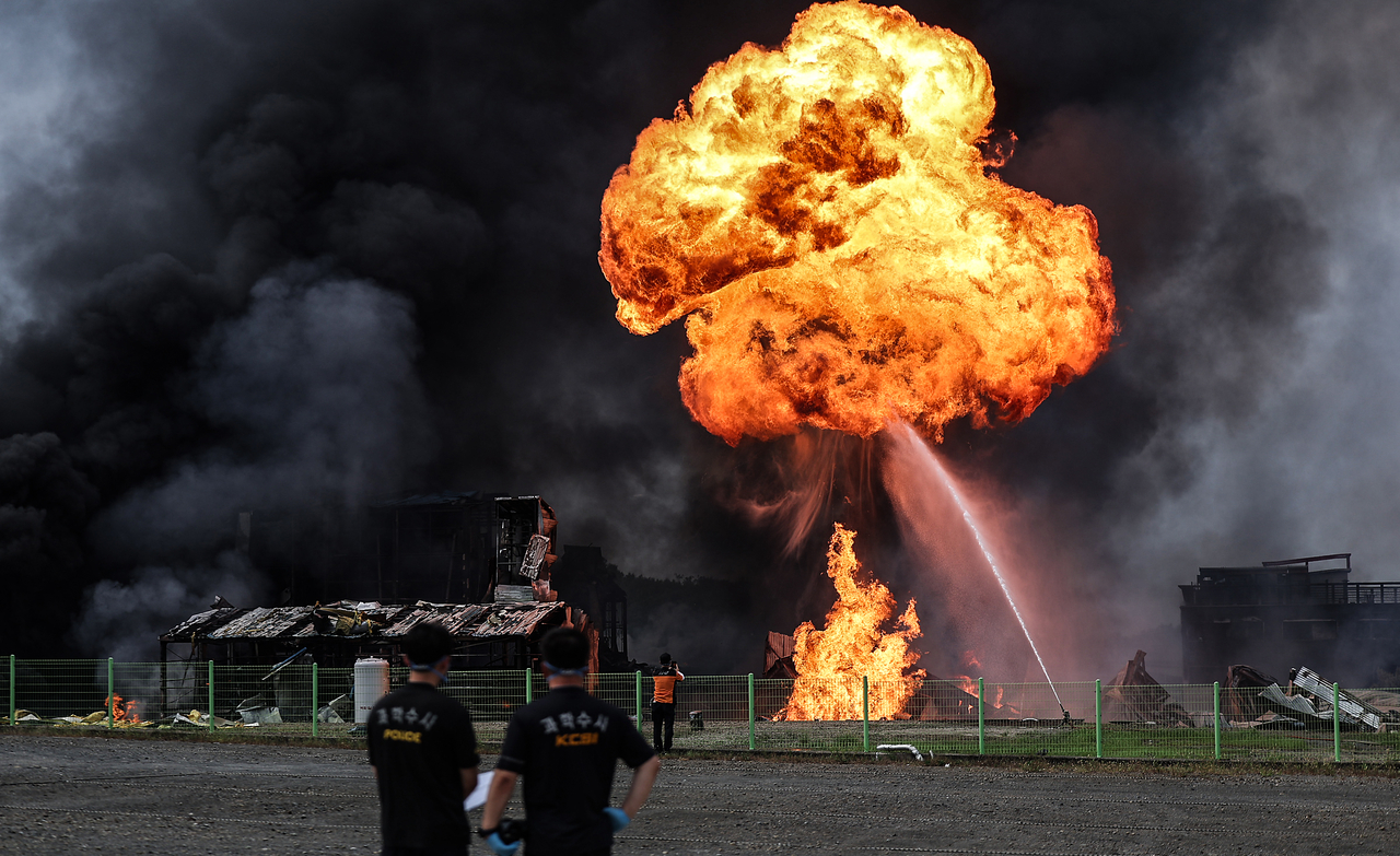 Cosmetic factory explodes in Yeongcheon - The Korea Herald