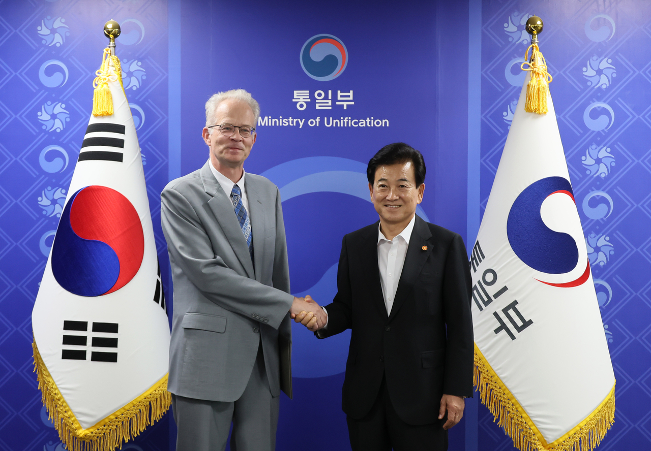 Unification minister discusses NK issues with Swedish envoy - The Korea ...