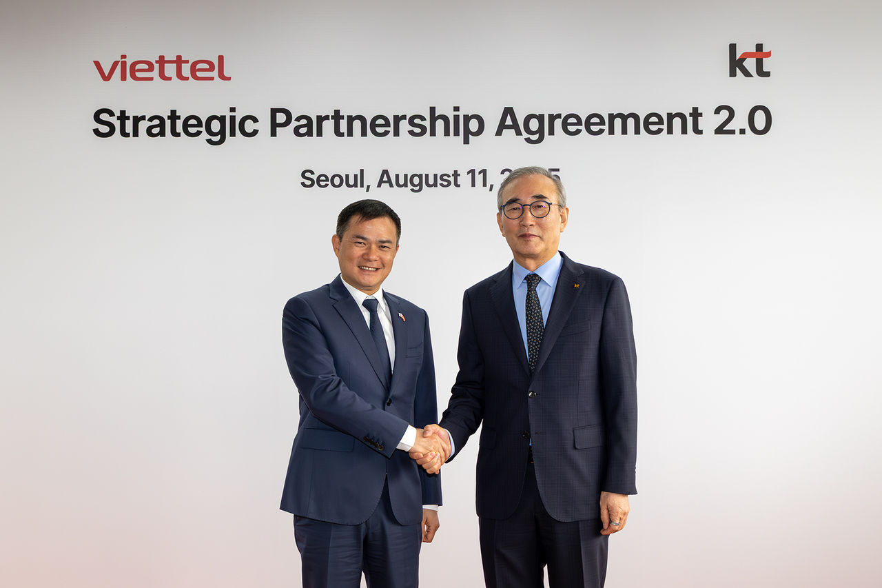 KT teams up with Viettel to target Southeast Asia’s AI market - THE INVESTOR