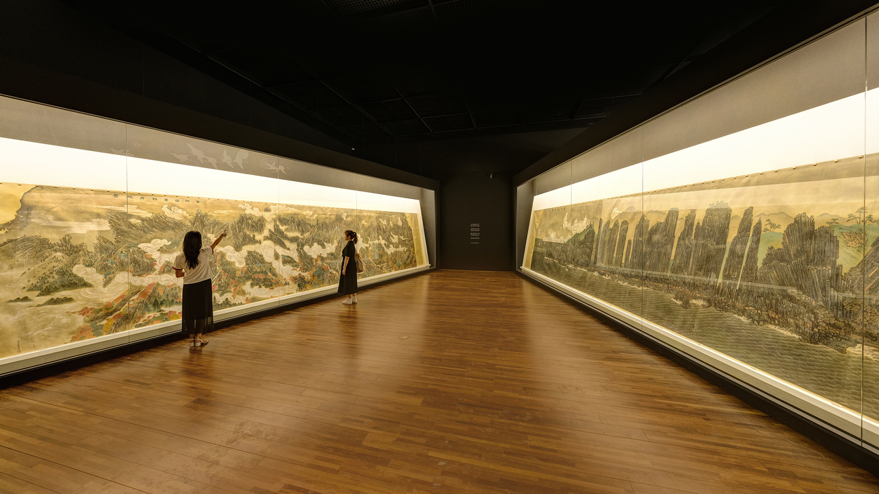 Six Changdeokgung Palace murals displayed together for the first time ...