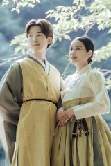 Director Lee Chung-hyeon has many more female narratives to convey ...