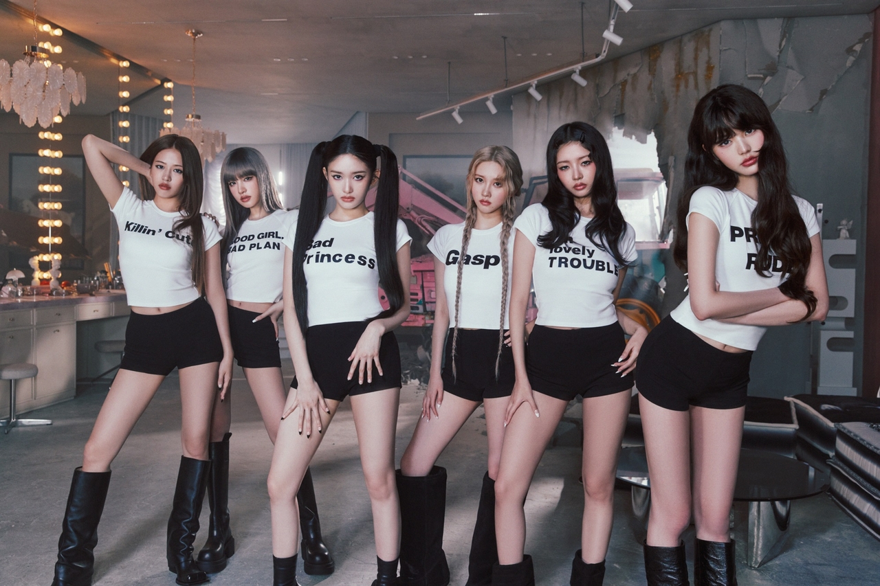 IVE、ニューアルバム『IVE SECRET』最後のコンセプトフォト公開…挑発的なカバーガールムード | K-POP | K-HALLYUNEWS