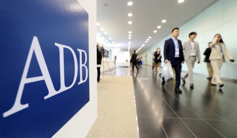 ADB ‘한국 기후기술허브’ 서울 설립 확정…구윤철 부총리 협정 서명 - 헤럴드경제