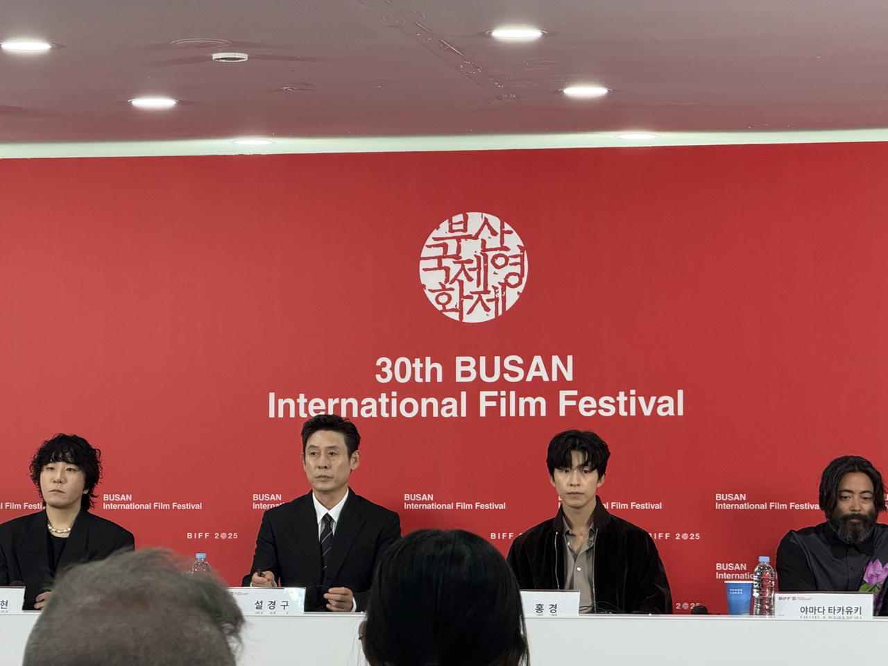 [30th BIFF] 설경구X변성현 4번째 만남이 선보일 웰메이드 블랙 코미디…‘굿뉴스’는 ‘굿작품’이 될까 - 헤럴드 POP