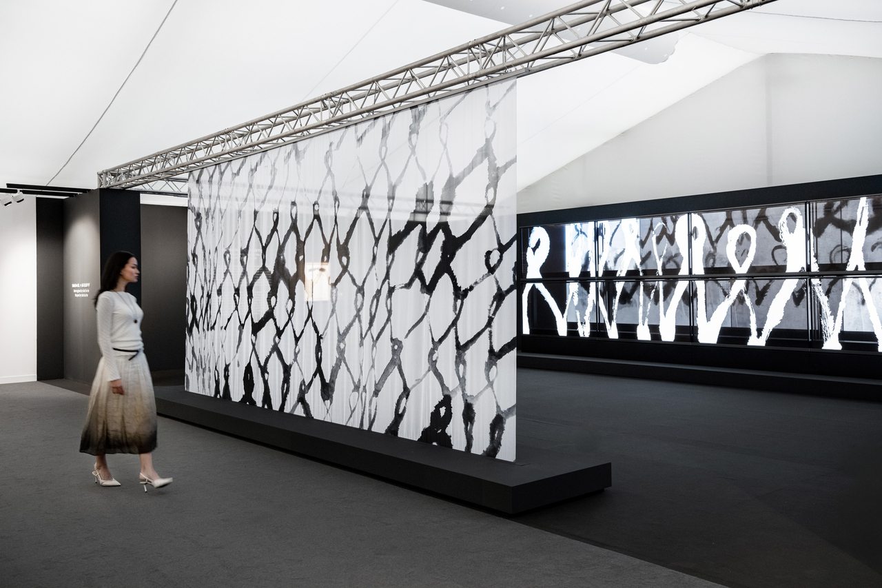 [Photo News] OLED meets ink - The Korea Herald
