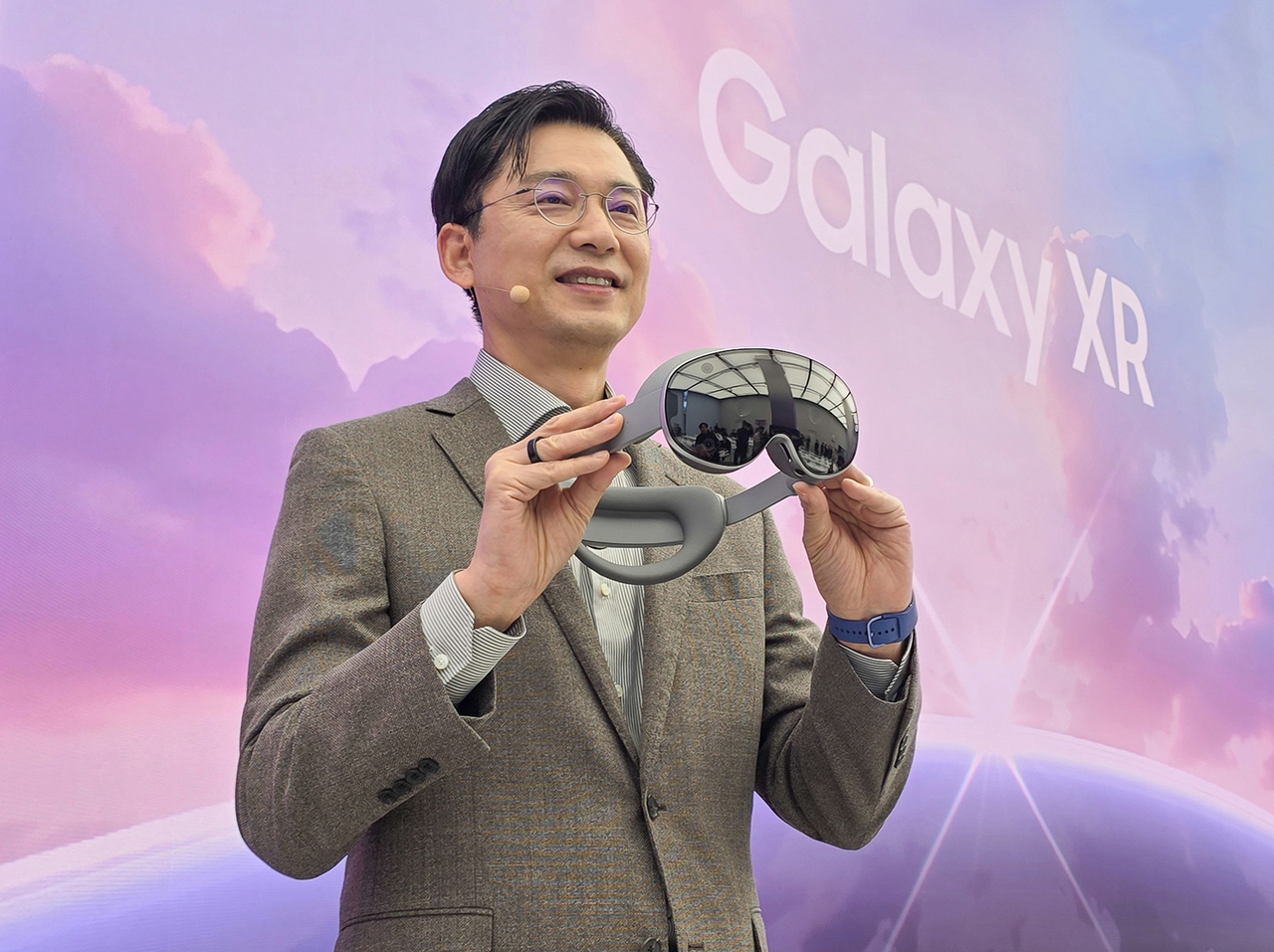 Samsung, Google, Qualcomm join forces to take on Apple in XR race - The ...