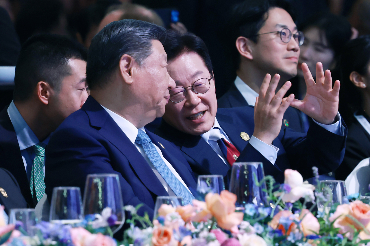 G-Dragon, Cha Eun-woo light up APEC 2025 gala dinner in Gyeongju - The ...