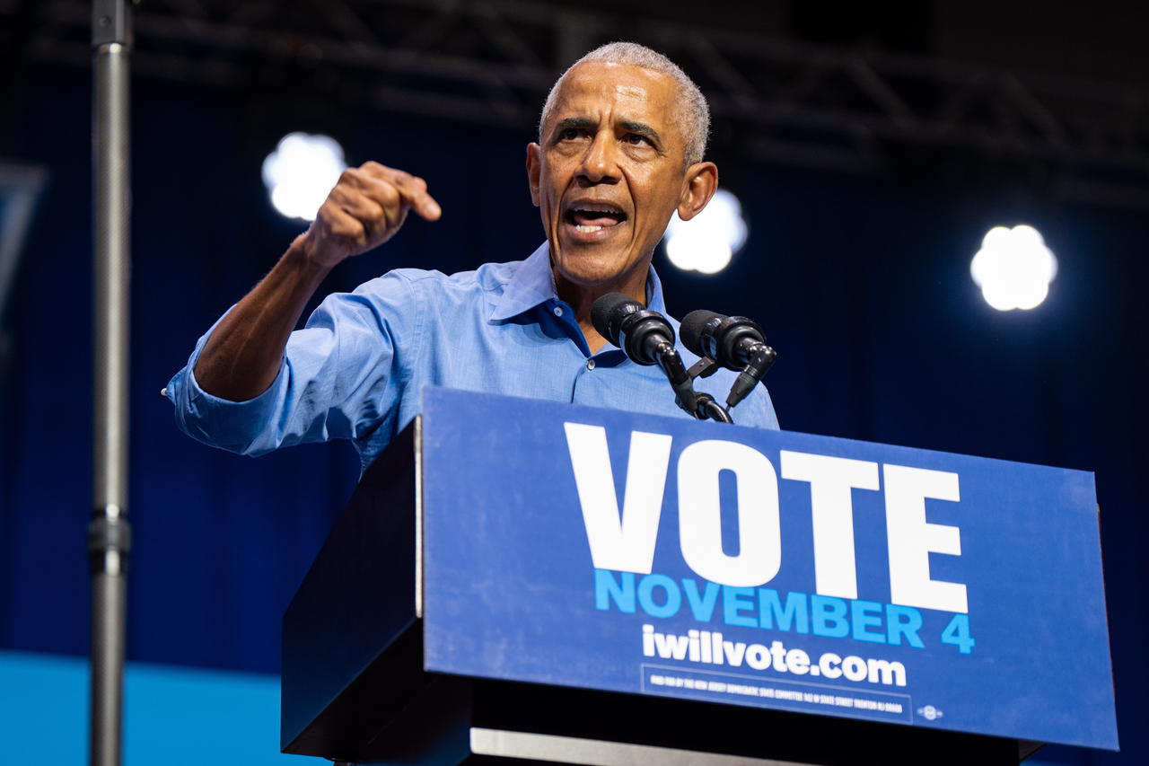 Obama rallies Virginia and New Jersey in weekend campaign push before ...