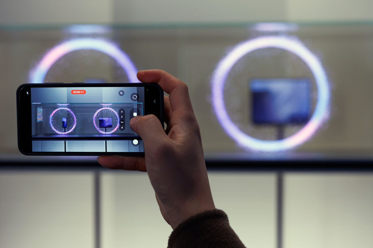 Samsung Display wins key OLED fight as BOE settles ahead of US ruling ...
