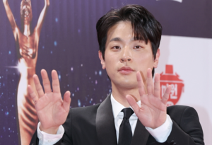 Why Park Jeong-min is going viral as Korea's most down-to-earth star ...