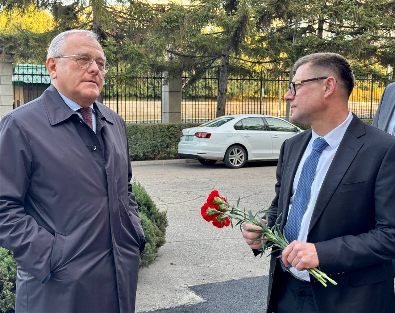 N. Korea's Kim sends condolences to Putin over death of Russian envoy ...