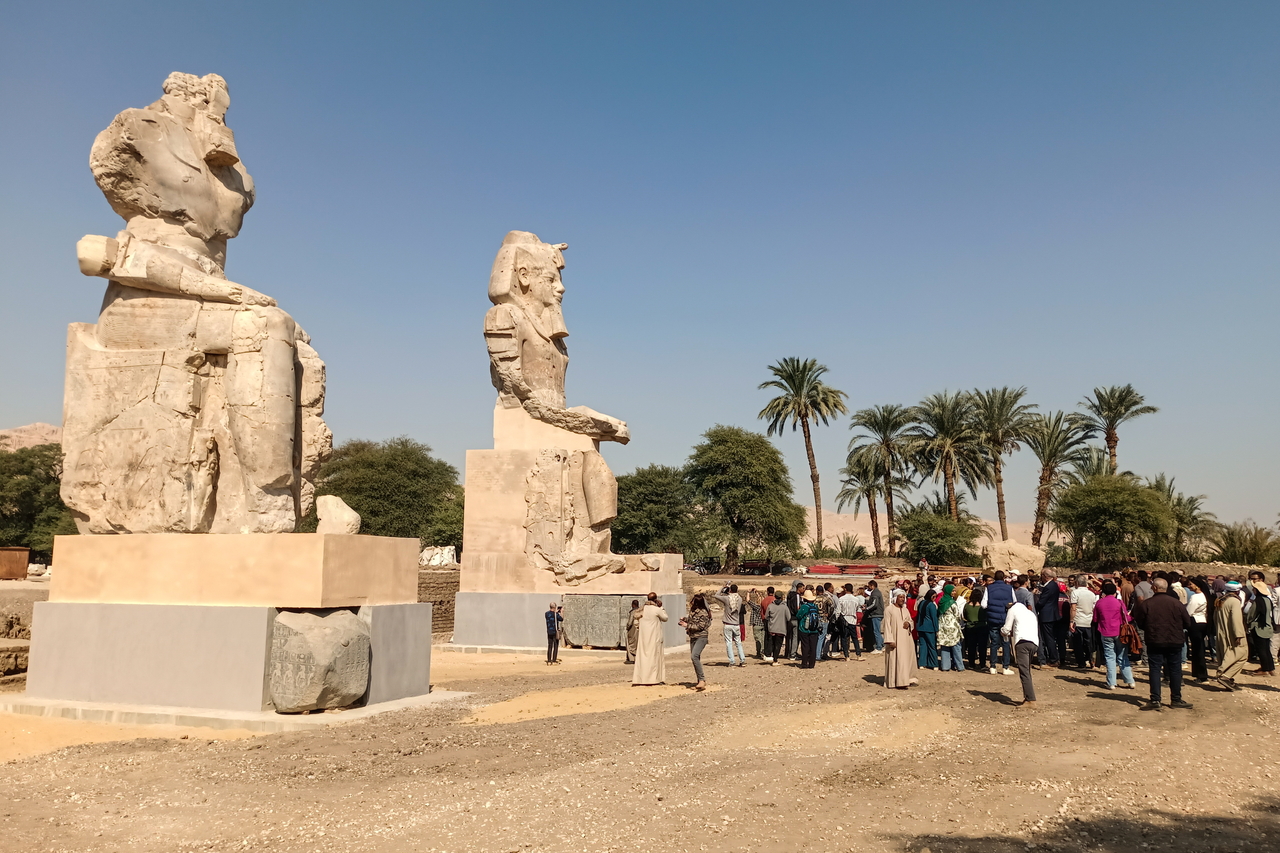 Egypt reveals restored colossal statues of pharaoh in Luxor - The Korea ...