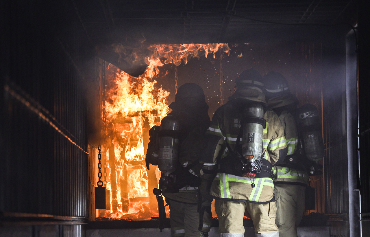 Inside firefighters' live burn training - The Korea Herald