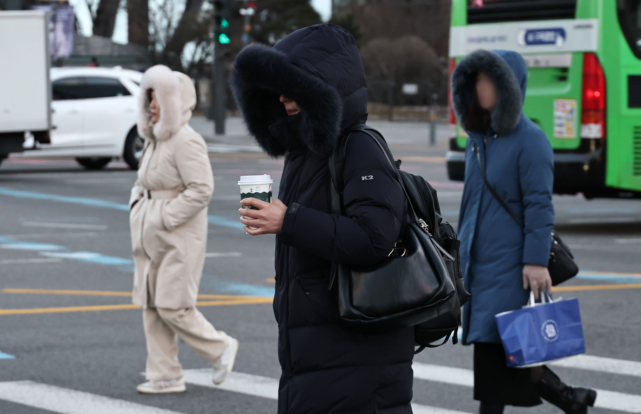 Brace for even colder Saturday, then letup on Sunday - The Korea Herald