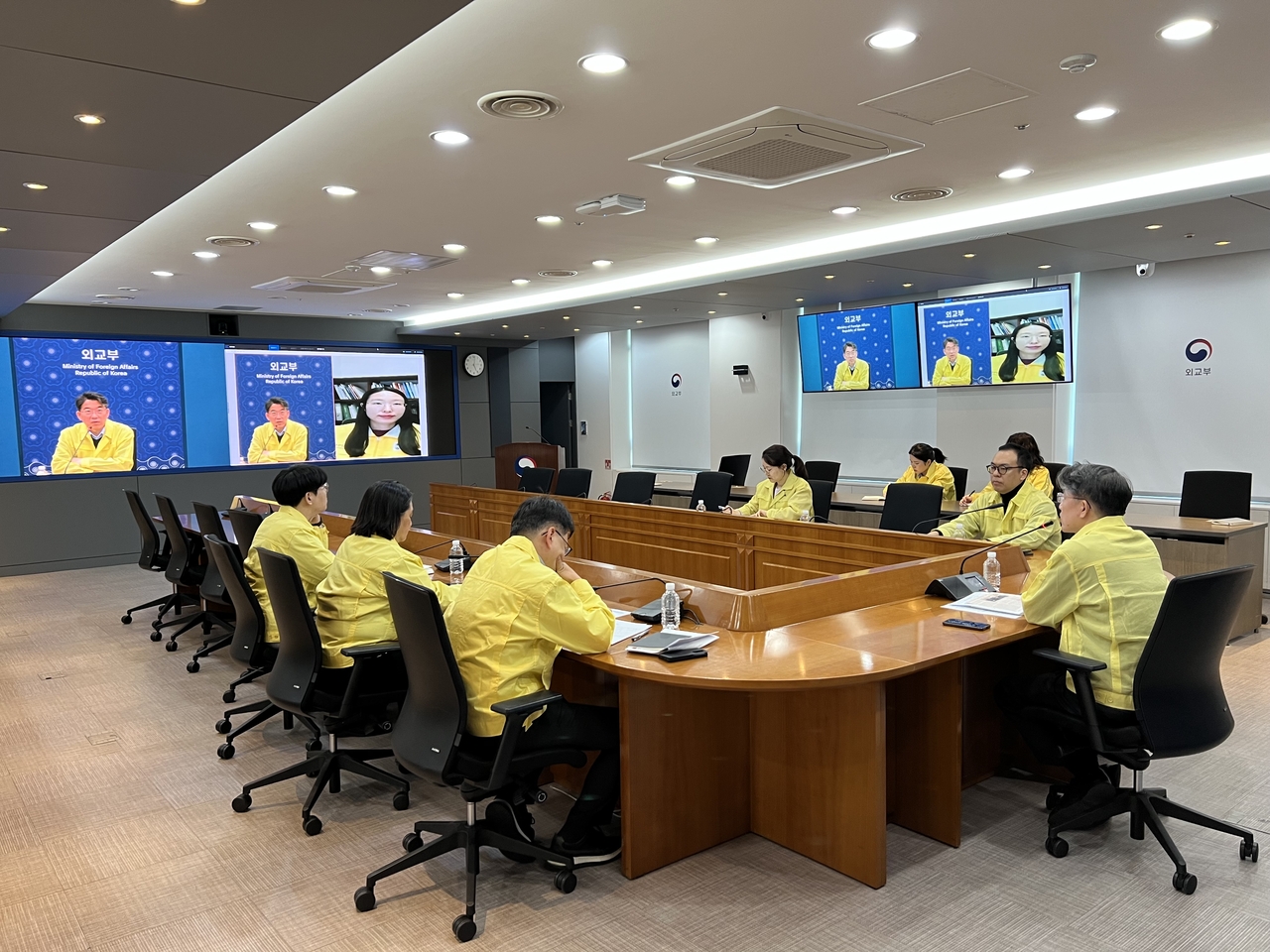 Foreign ministry reviews protection measures for S. Koreans in Iran ...