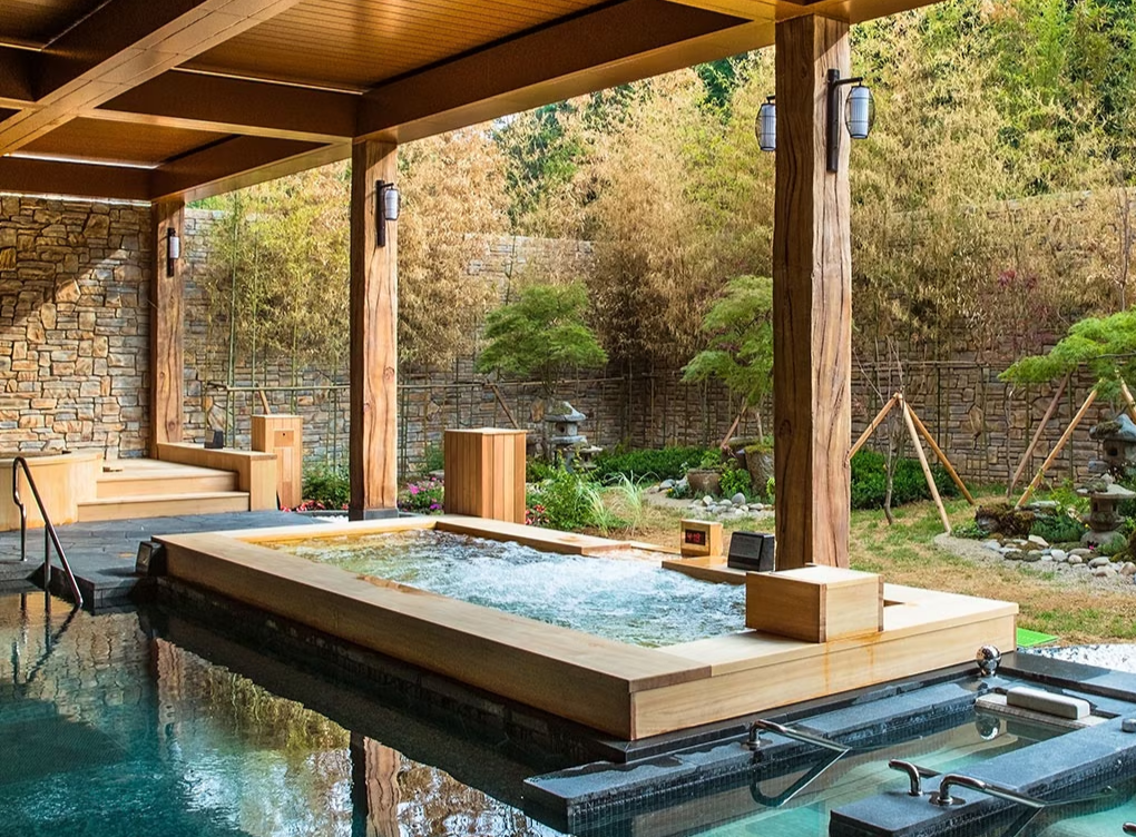 Six hot springs to warm up this winter - The Korea Herald