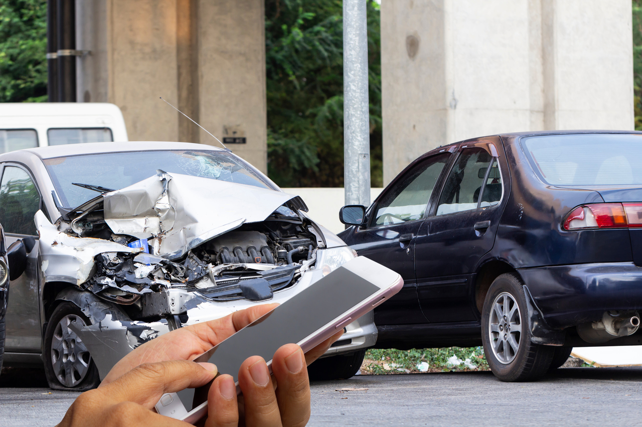 Family accused of staging dozens of crashes with children in car - The ...