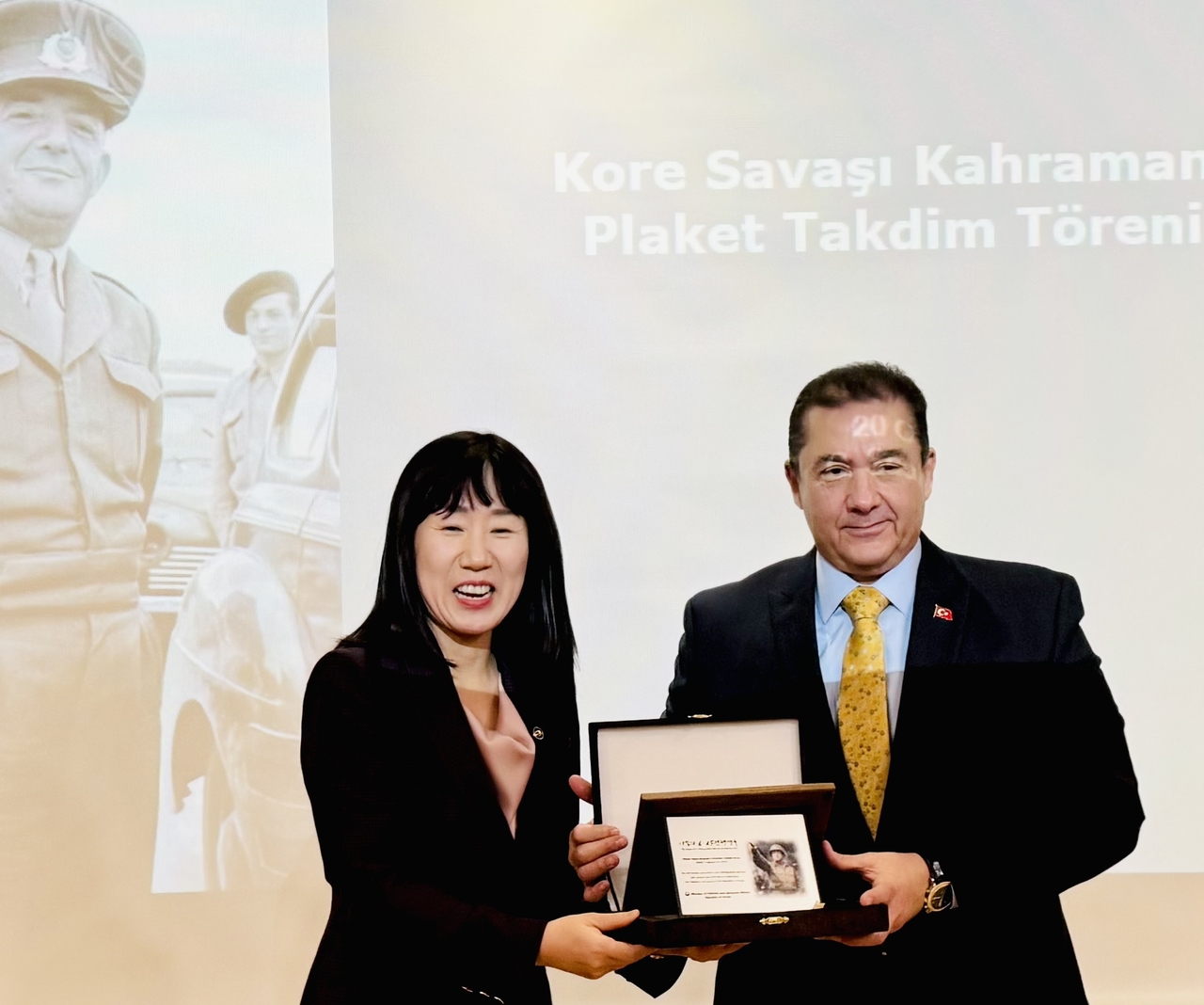 Turkey, S. Korea honor hero of Korean War - The Korea Herald