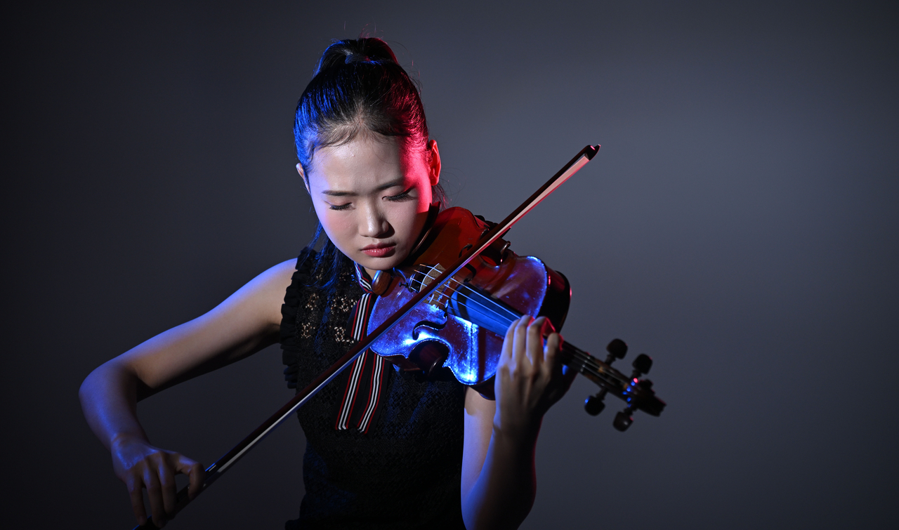 Youngest Paganini laureate Kim Hyun-seo emerging as Korea's next violin ...