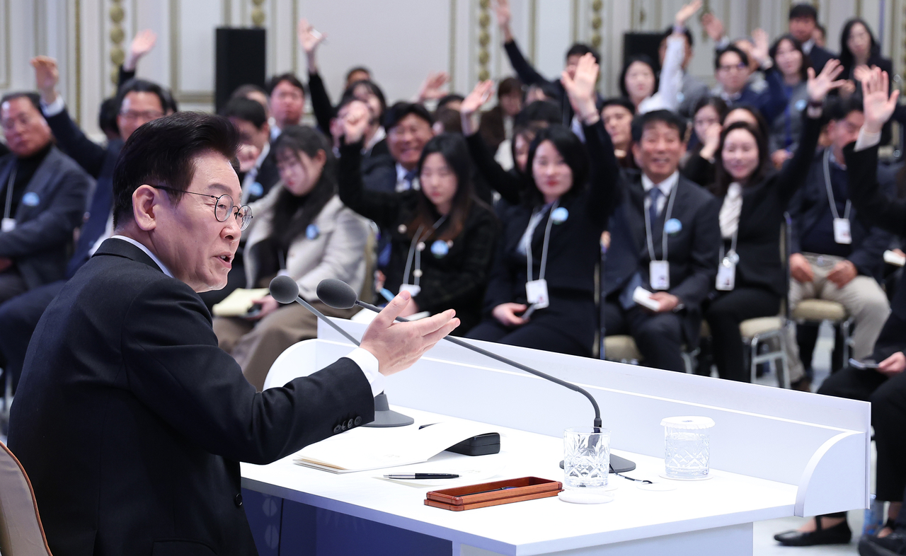 YouTube-based outlets increase access to Cheong Wa Dae amid embargo ...