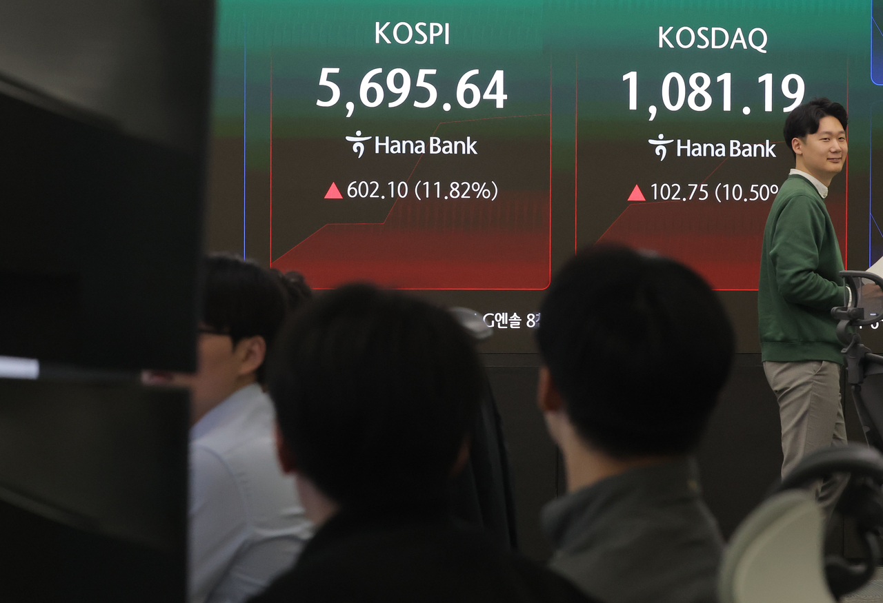 Seoul stocks rebound after record crash, triggering sidecar - The Korea ...
