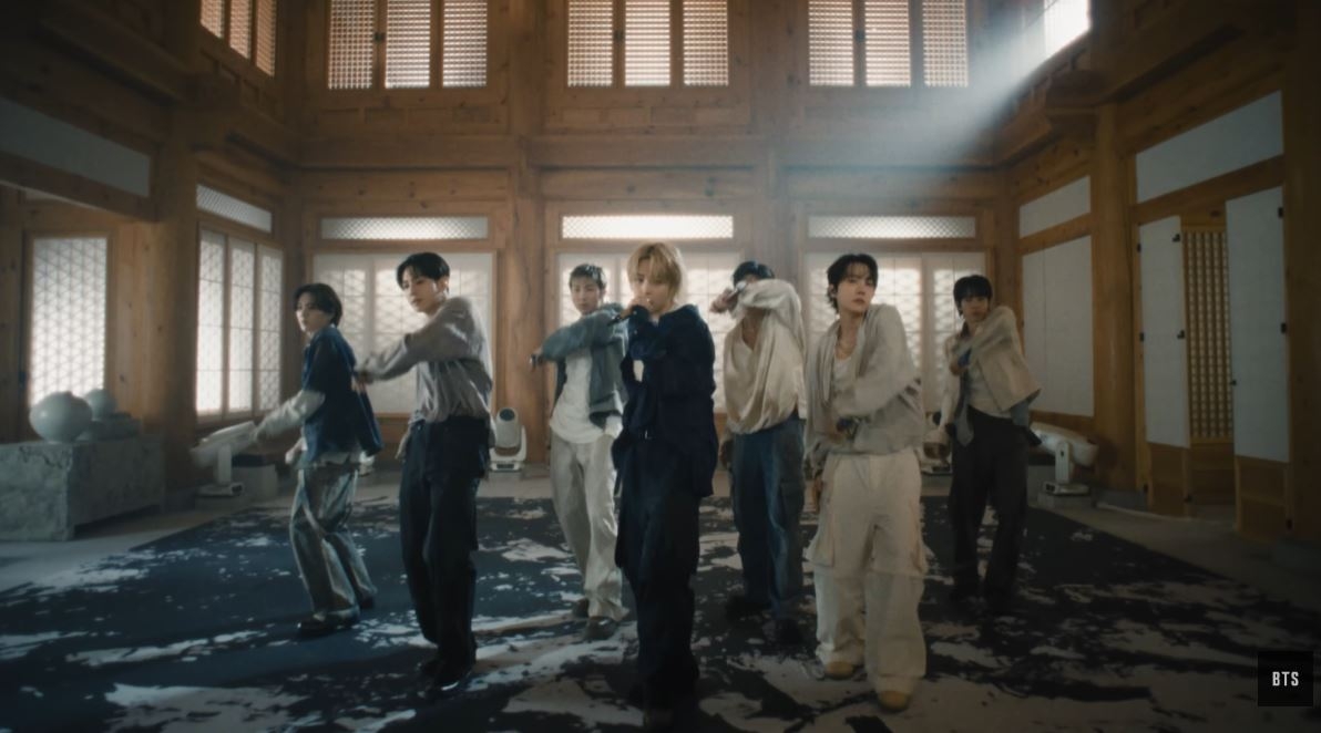 BTS shoots ‘Swim’ performance video at SK family hanok - The Korea Herald