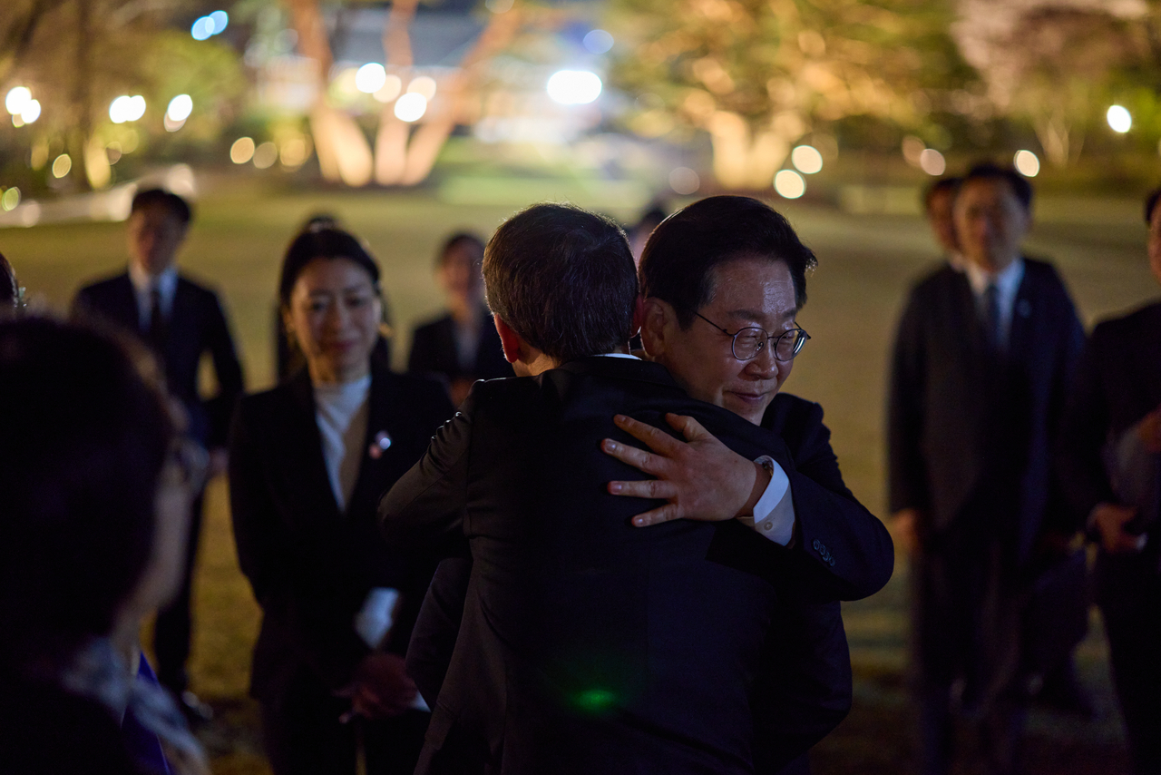 Chef Son Jong-won leads state banquet for Macron in Seoul - The Korea ...
