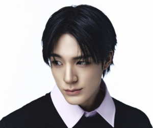 [Photo News] NCT’s Jeno taps effortless cool in Matin Kim’s ‘No Rush ...