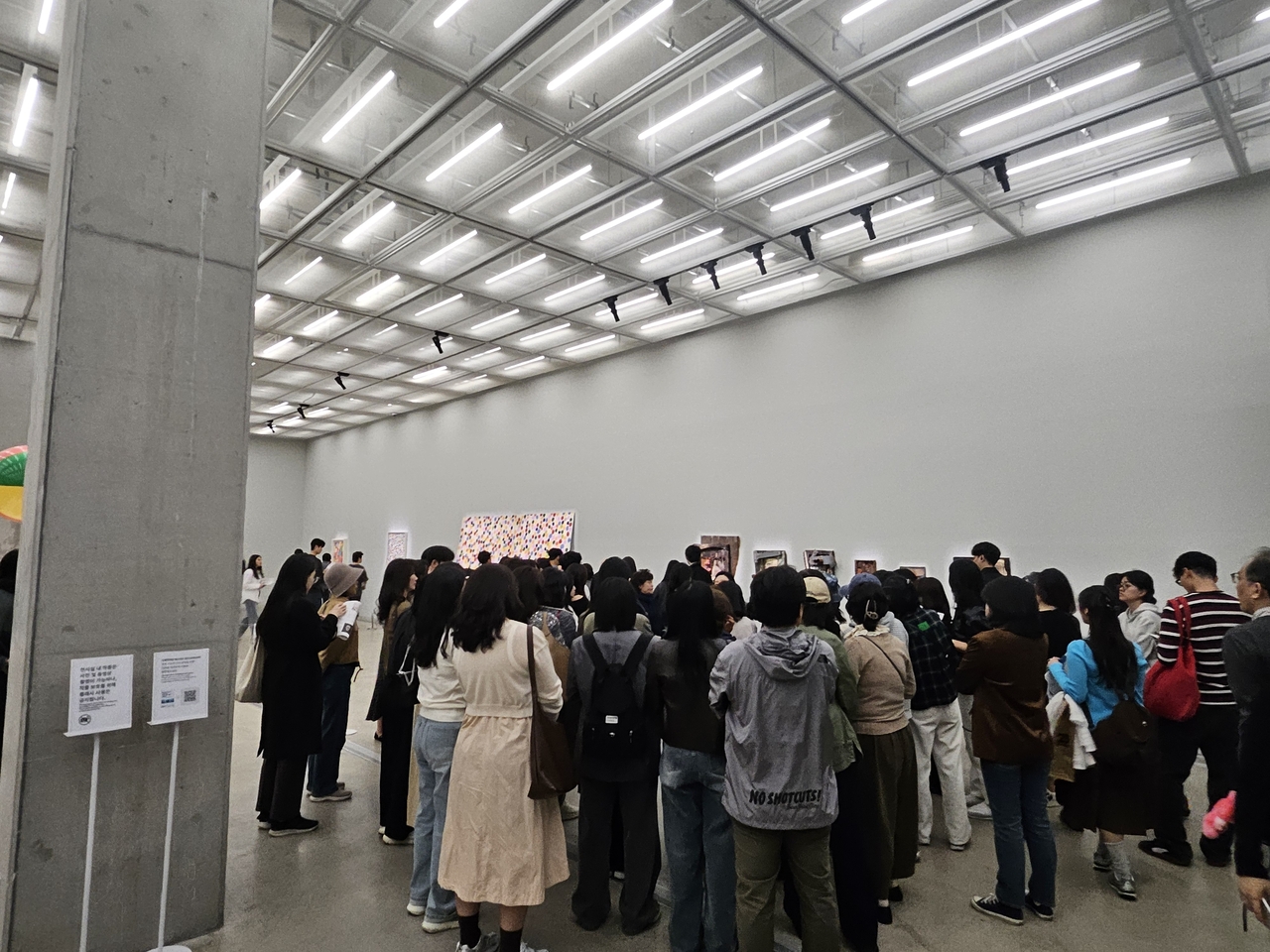 'Flies swarming a dead cow's head': Is the $2.03 million Damien Hirst ...