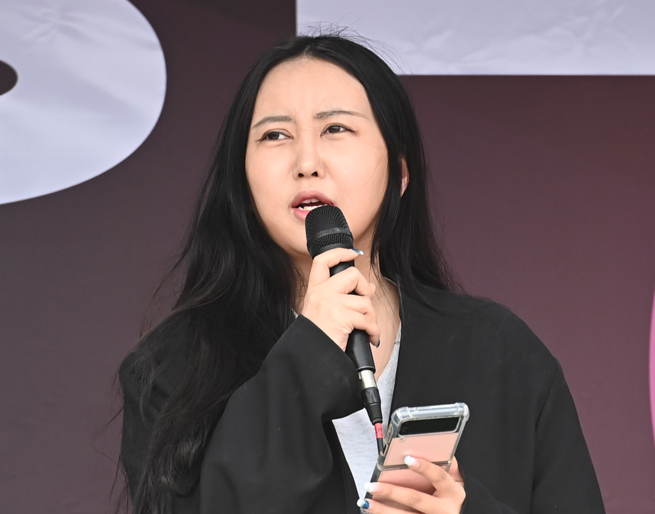 High-profile inmates are cashing in behind bars - The Korea Herald