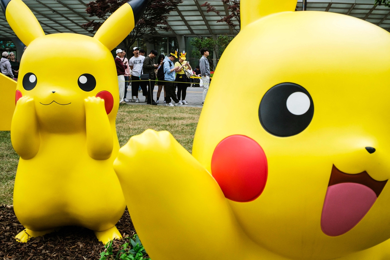 Tens of thousands swarm Seongsu-dong Pokemon event, forcing shutdown ...