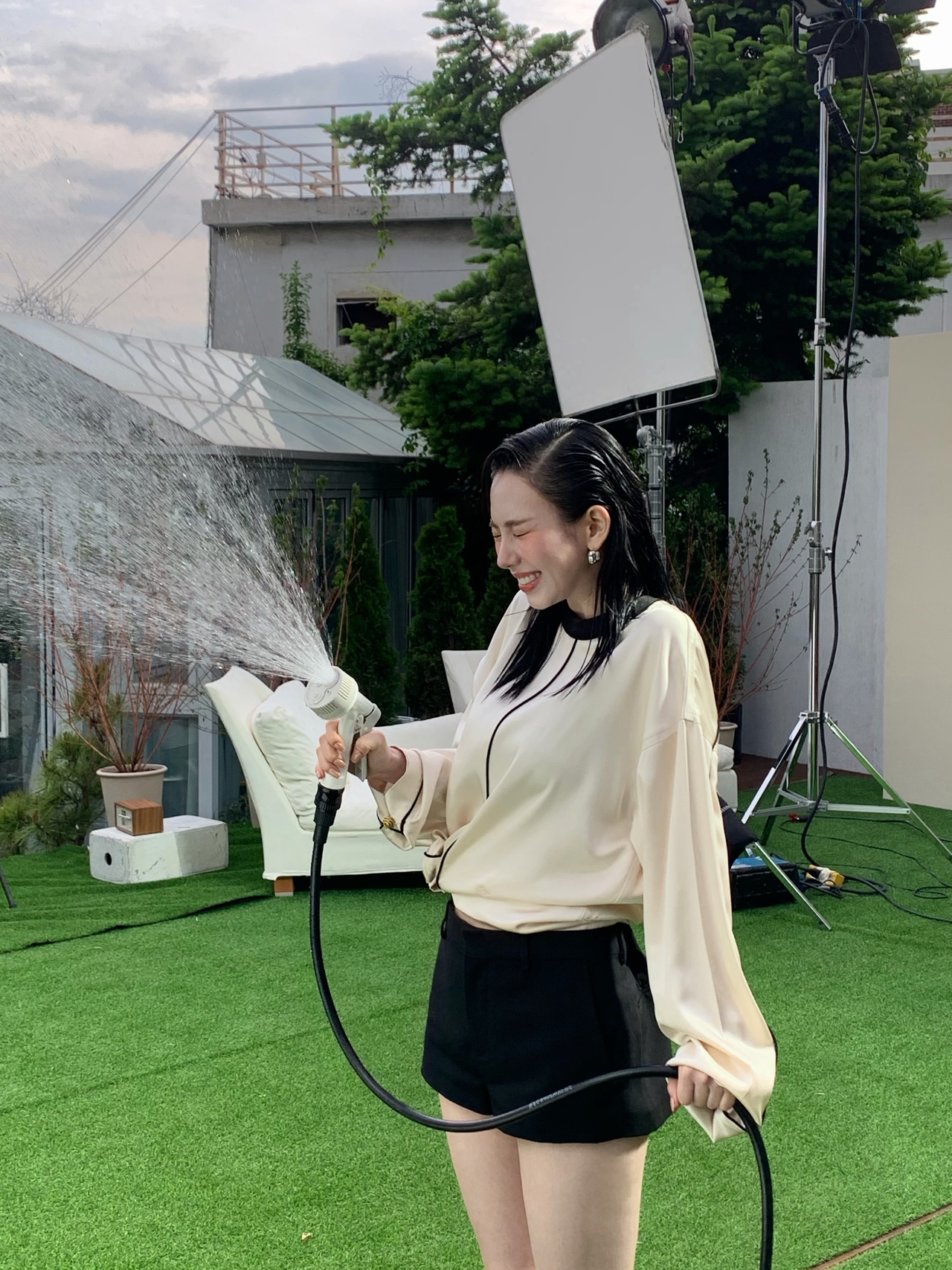 카리나, 시원하게 젖었다..홀로 워터밤 비주얼 - 헤럴드뮤즈 (Herald Muse)