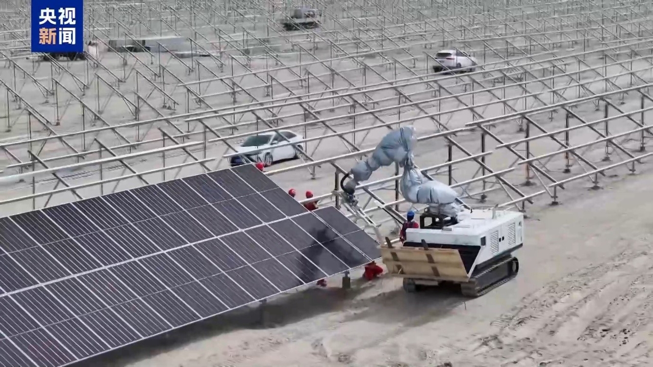 Solar panels in the Taklamakan Desert generate 1.1 billion kWh for ...