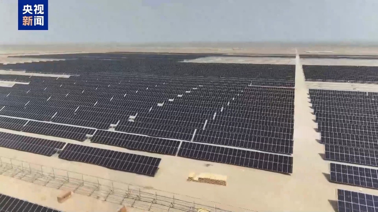 Solar panels in the Taklamakan Desert generate 1.1 billion kWh for ...