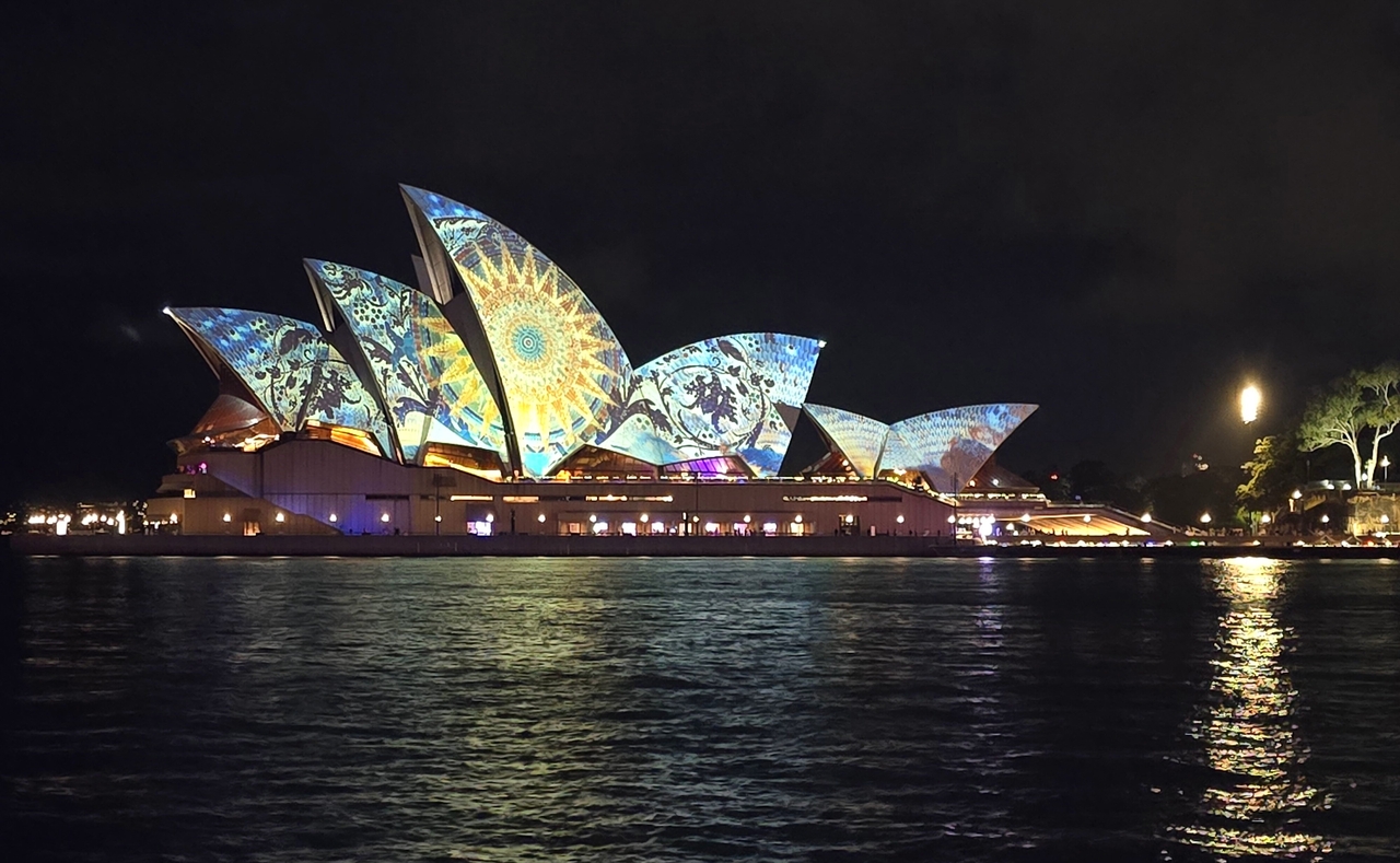 Samsung, Kia light up Sydney as Vivid festival wraps - The Herald Business