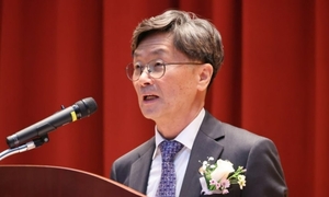 Jeong Il-yeon says agency resolved 70 group complaints, vows to ...
