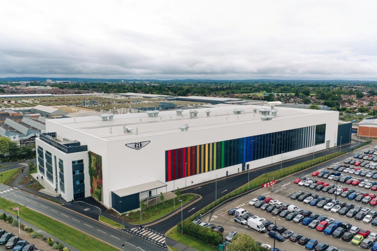 Bentley opens state-of-the-art paint factory in UK, accelerating EV ...