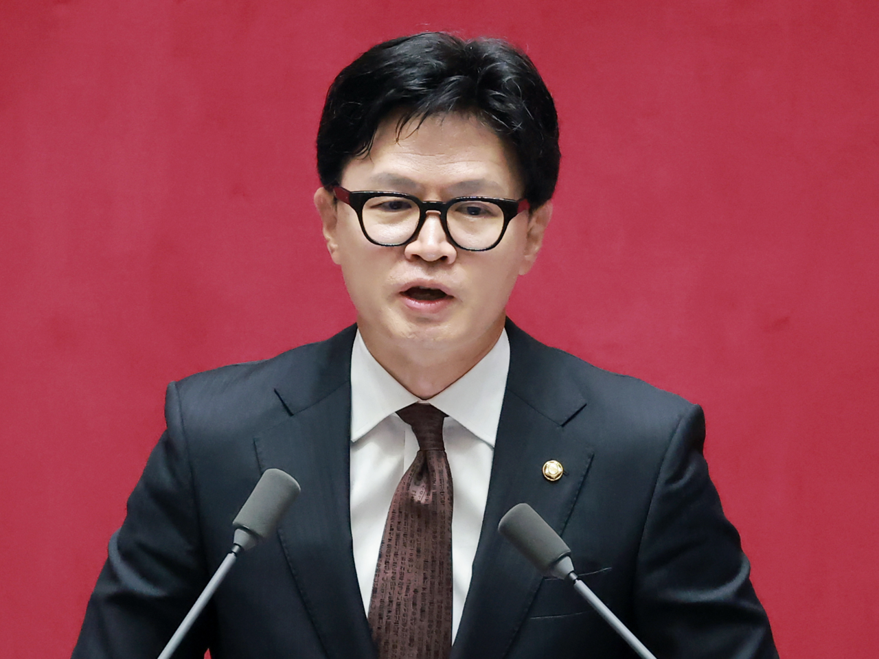 Man arrested for posting death threat against lawmaker Han Dong-hoon ...