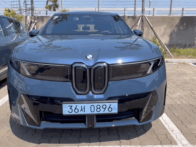 BMW's new iX3 offers first taste of Neue Klasse future - The Korea Herald