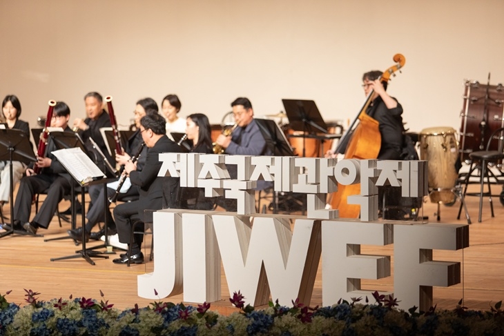 Two summer festivals, two routes into the season's classical music ...