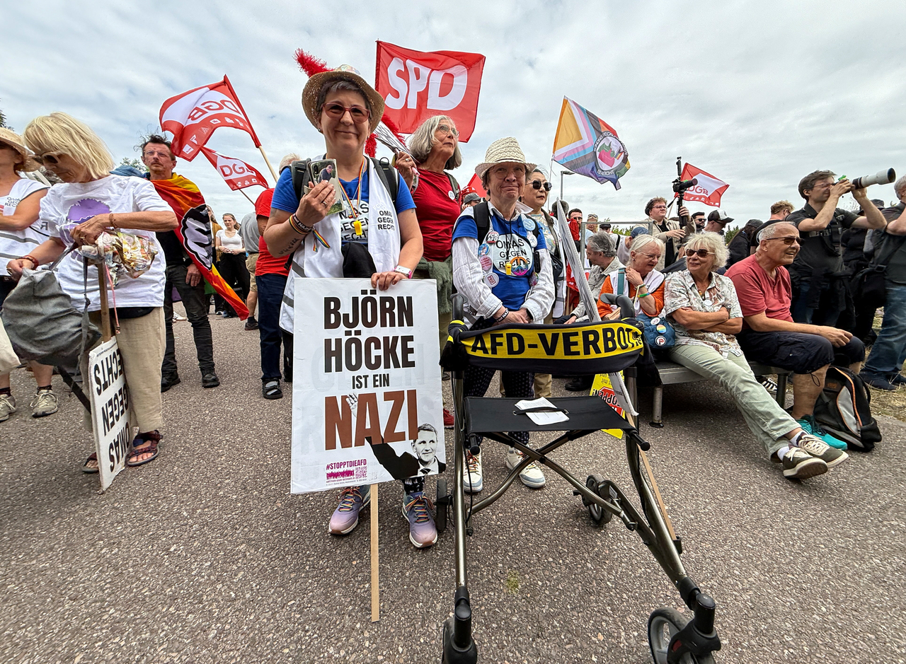 Thousands protest in Germany as far-right AfD sets sights on power ...