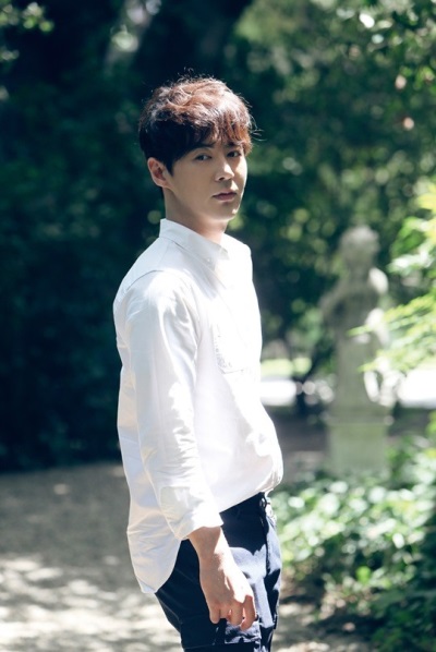 Male stars’ drinking capacities - K-POP HERALD