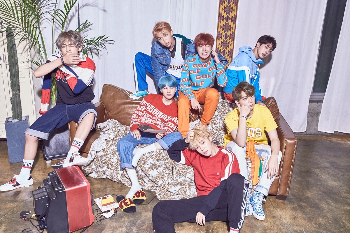 BTS in love? Photo revealed - K-POP HERALD