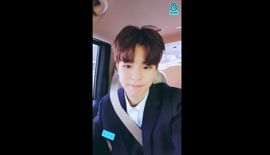 [V Report Plus] Stray Kids’ Seungmin graduates from high school - K-POP ...