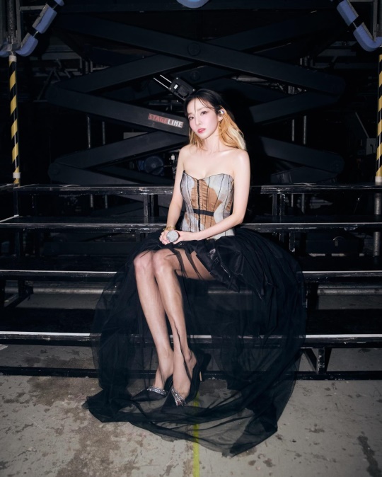 39kg 산다라박, 청순 섹시 다 되네..요정 같은 자태 - 헤럴드 POP